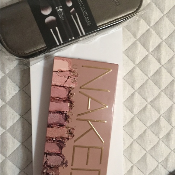 it cosmetics | Makeup | It Brushes On The Eyes Eyeshadow Brush Set ...